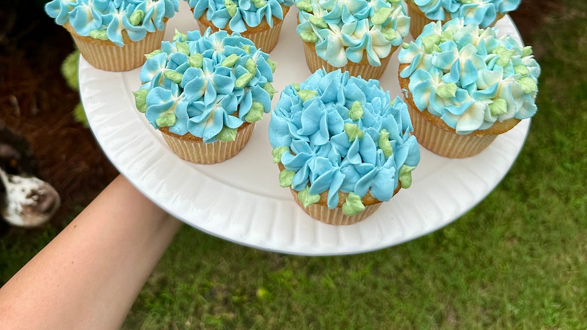 Classic Yellow Cupcakes with Vanilla Buttercream