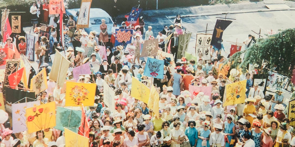 Welcome to GROUP HUG Headquarters - by Elise Granata