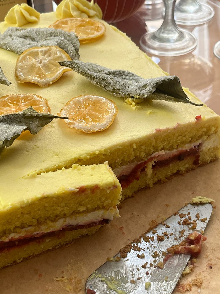 Slab cake for 30+ people (with steps) - HANJA Delights