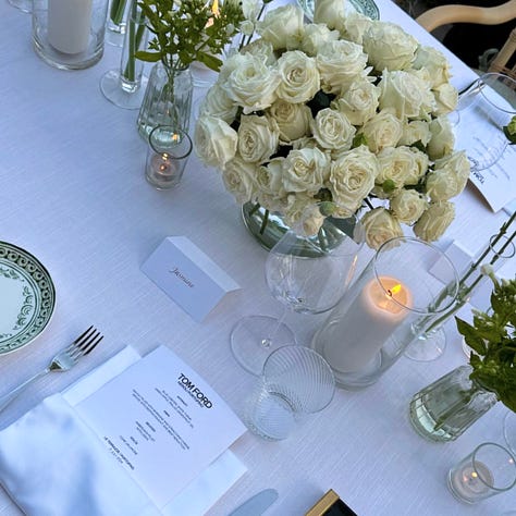 DIY: Pavé style rose arrangement - by Jasmine Neal
