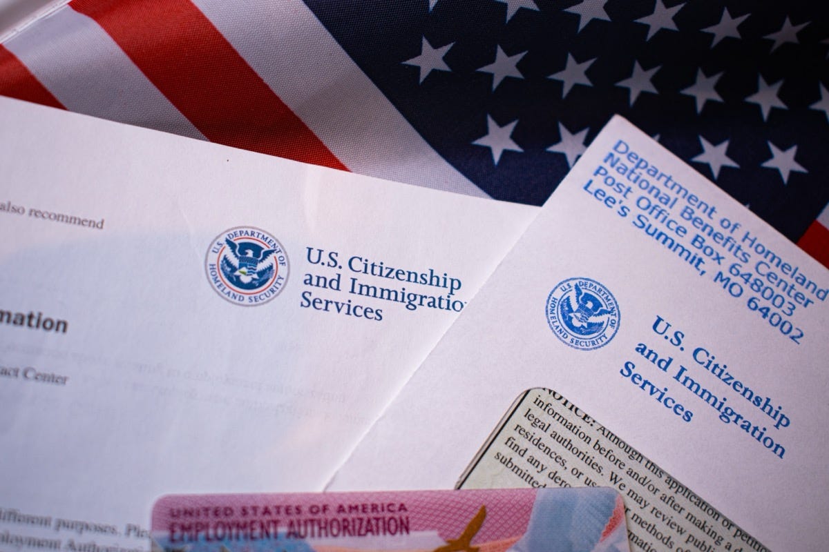 Immigrants “plucked out” of U.S. citizenship line moments before oath ...
