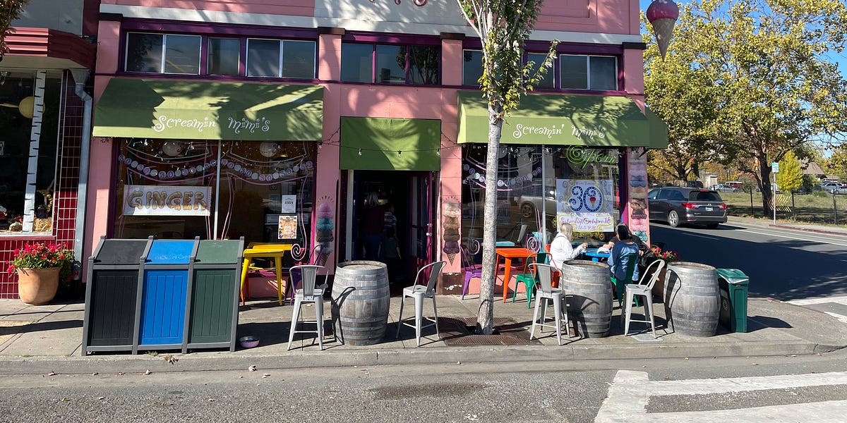 Screamin' Mimi's celebrates its 30th anniversary