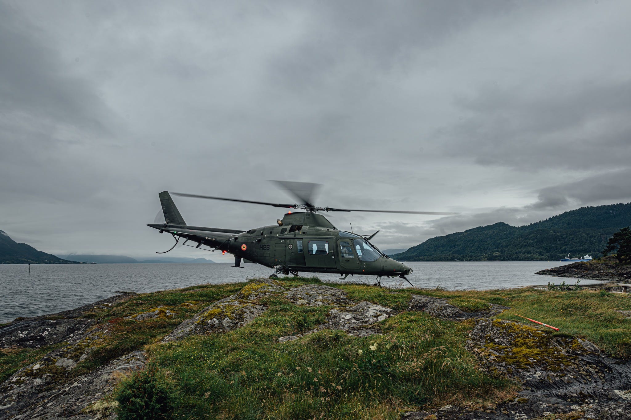 Exercício de evacuação médica de "Para-Comandos" Belgas na Noruega