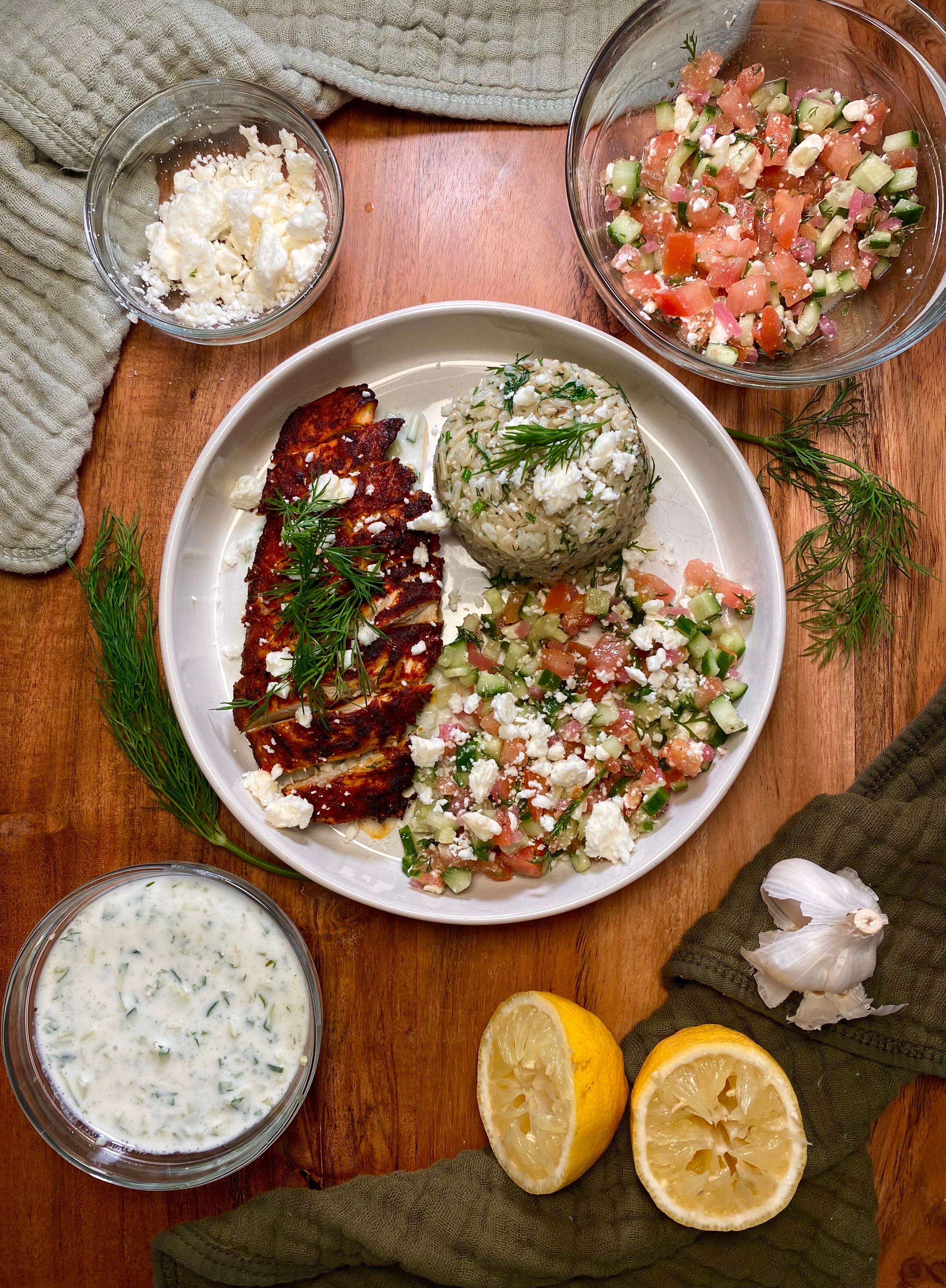 MEDITERRANEAN CHICKEN PLATE - Savories with Sarah