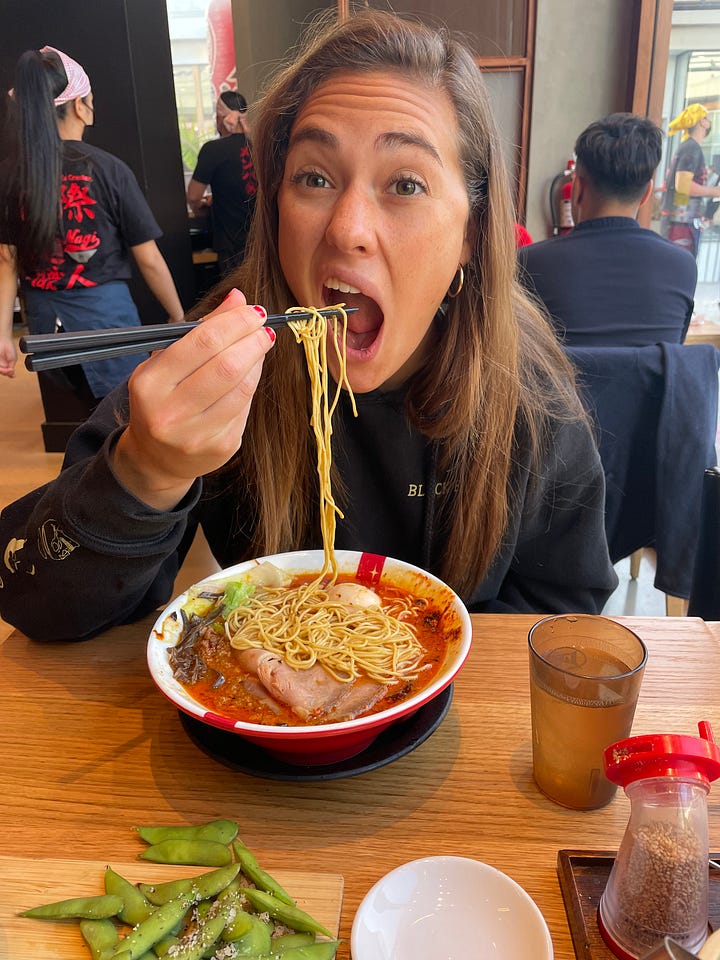 Behind the Apron - by Ana Sofía - Behind the Apron