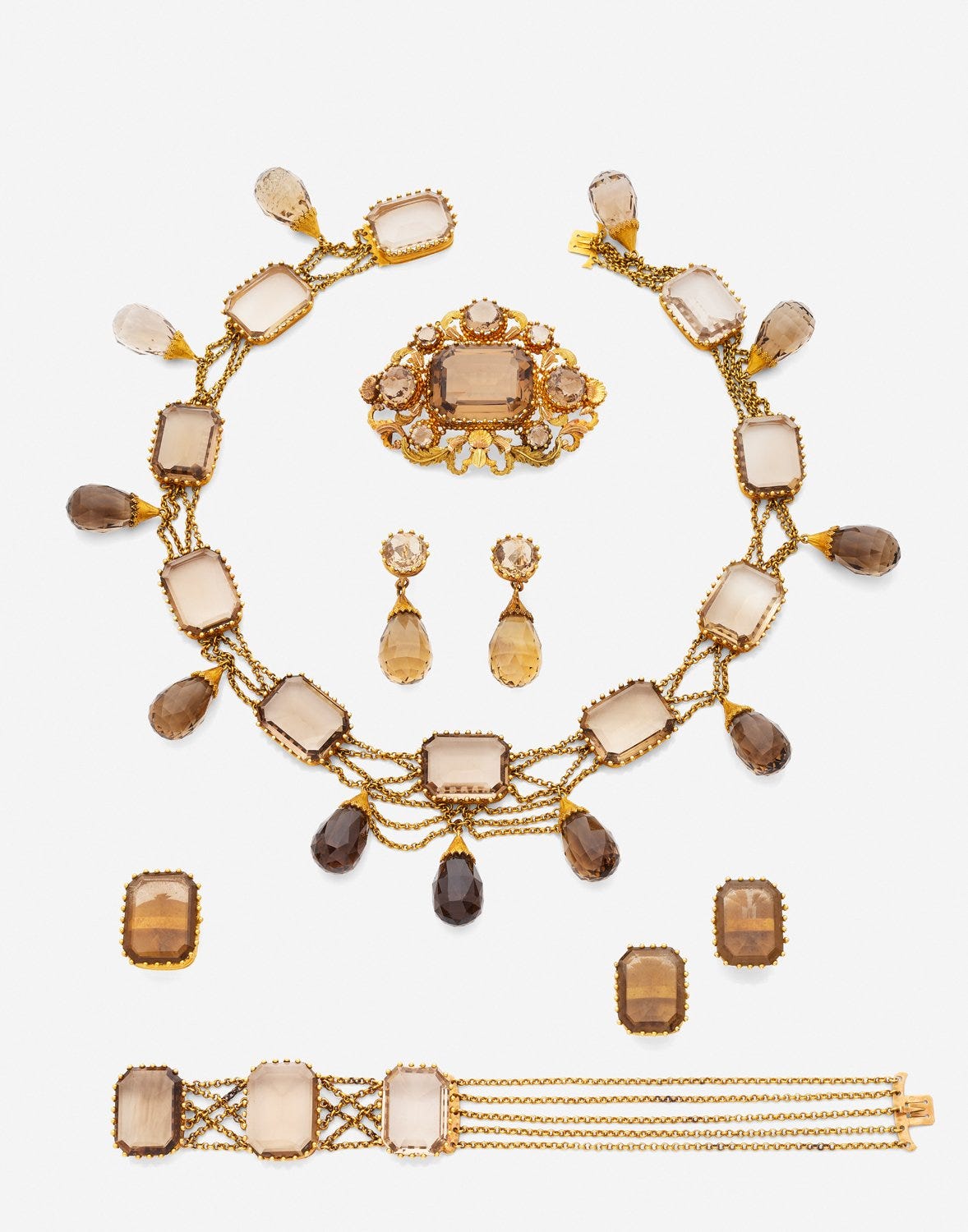 A Tudor Heart, A French Royal Auction, and Kate's Tiaras (And More!)