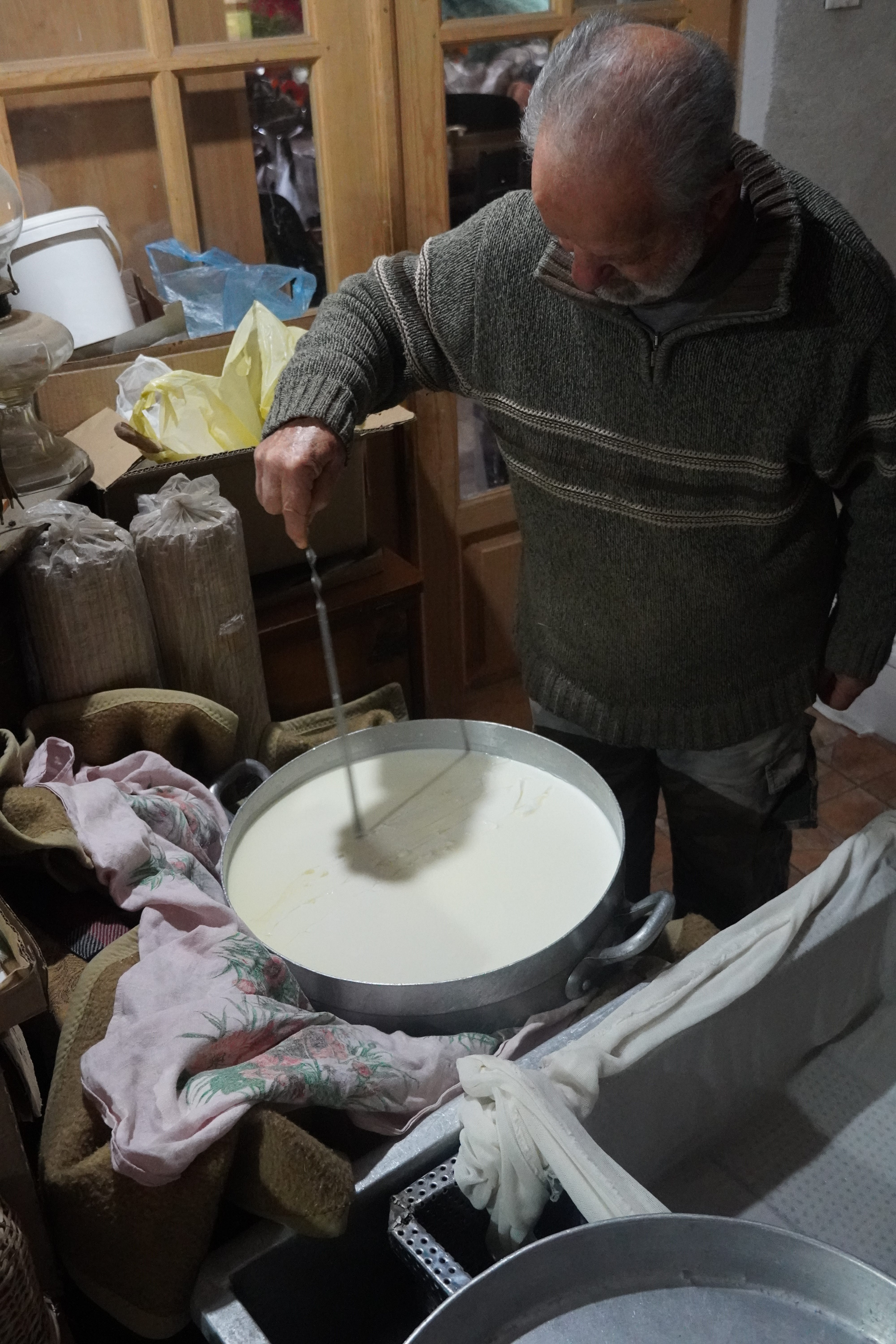 Technique : North Balkan brine aged “white cheese”.