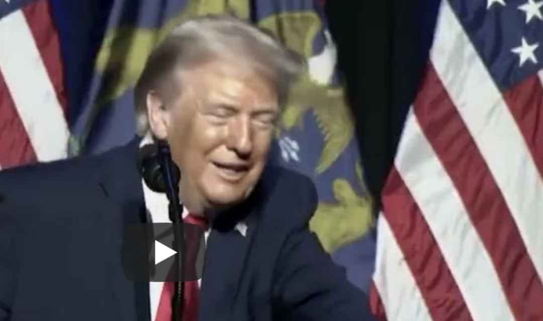Infinite Trump clears his throat - by Rob Beschizza