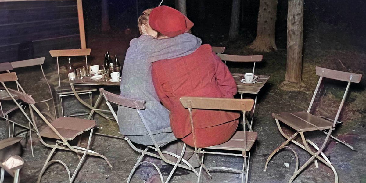 The Free Press in Love - by Maya Sulkin - The Free Press