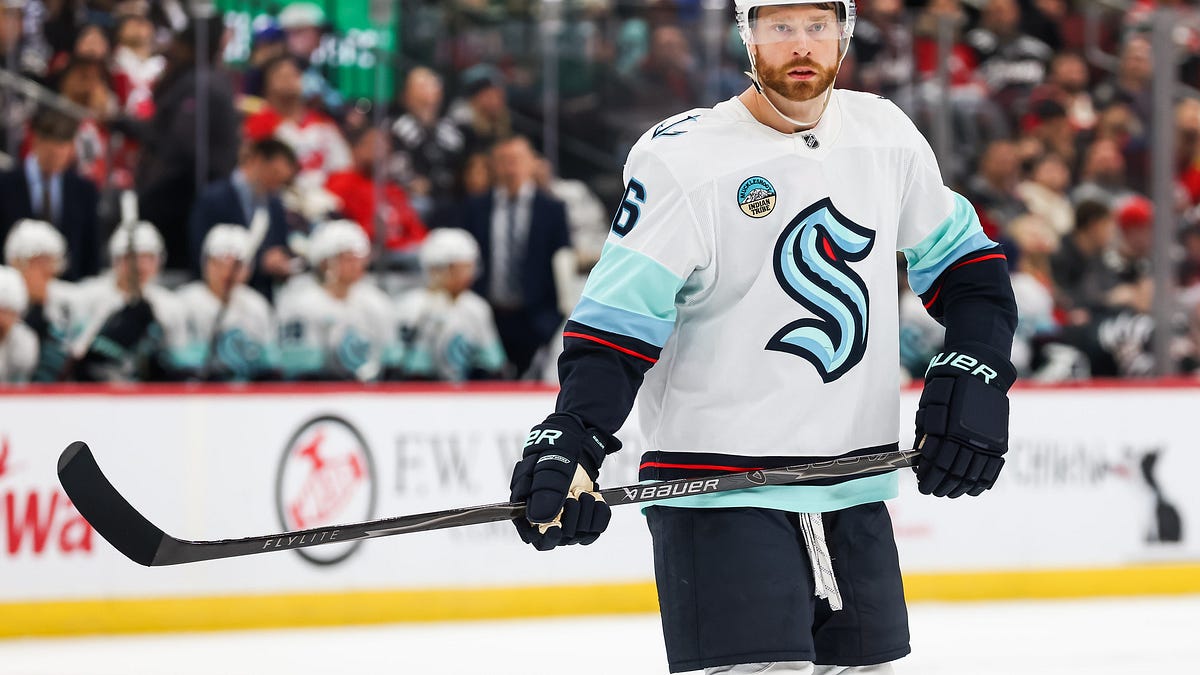 Kraken's 2025-26 Report Cards: Adam Larsson & Shane Wright to Jets
