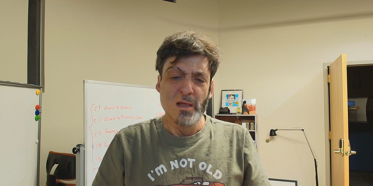 Political Loyalty and Idea Development