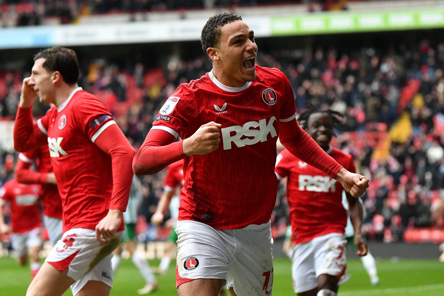 Miles Leaburn pens three-year contract extension at Charlton Athletic