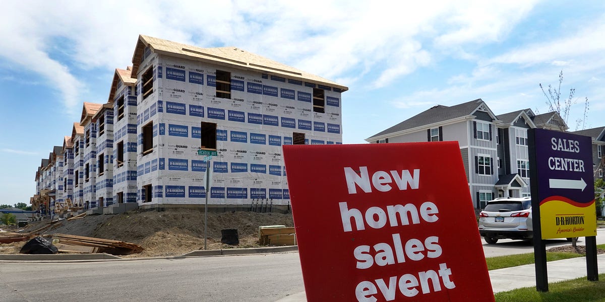 Illinois Blazes Its Own Trail on Housing, Infrastructure Funding