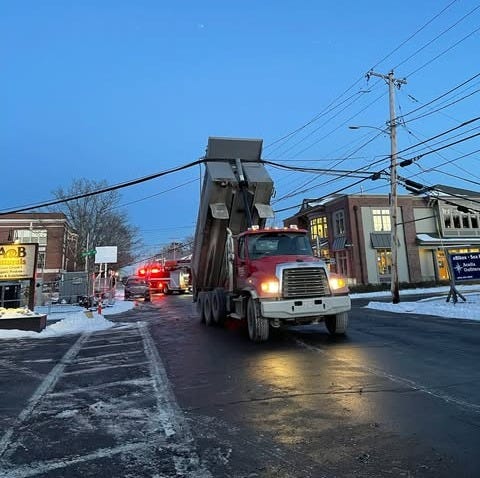 Updated: Truck Caught in Power Lines Shuts Down Several Bar Harbor Streets