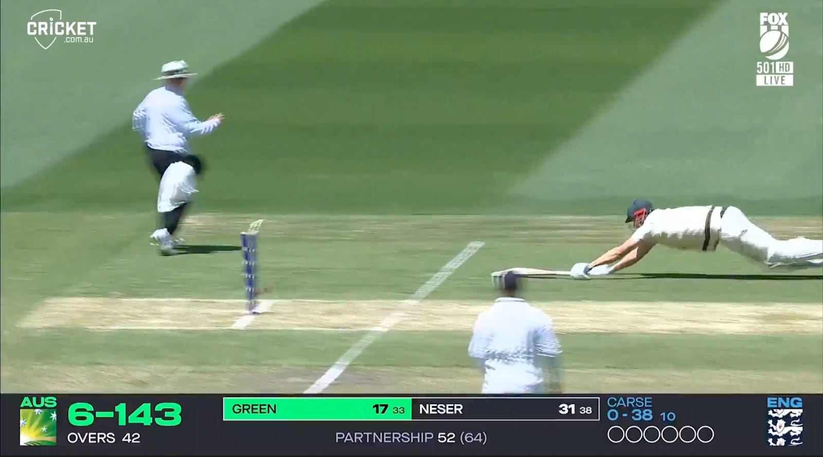 Australia pull England's pants down