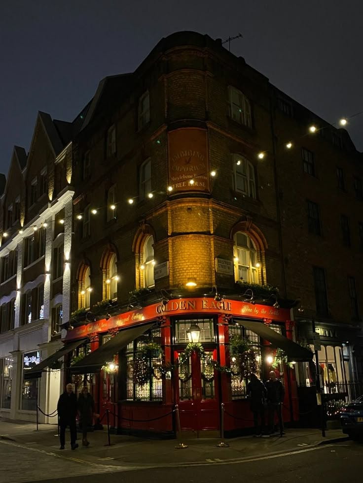 Twinkly little pub - ocdiva’s Substack