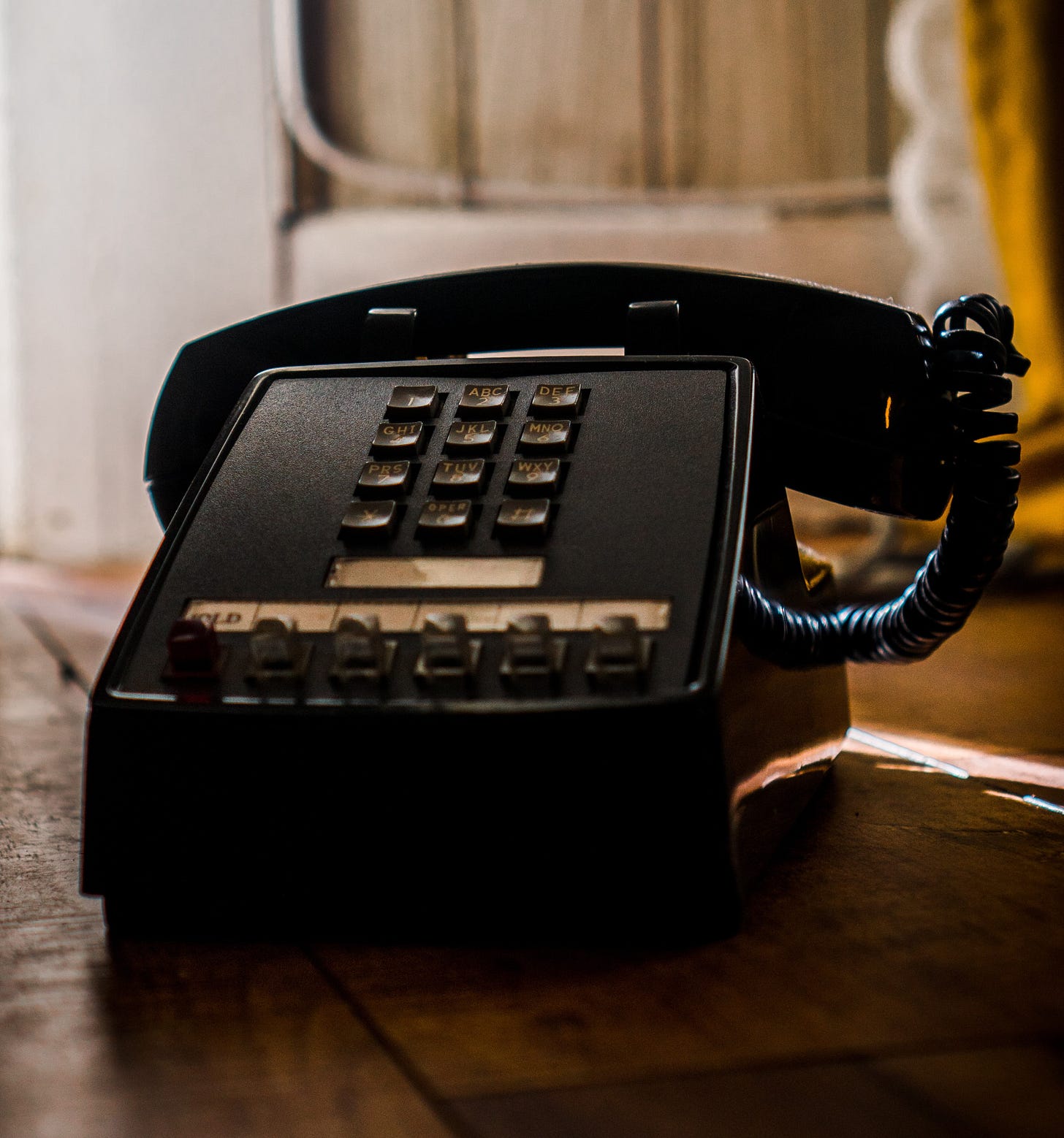 answerphone telephone