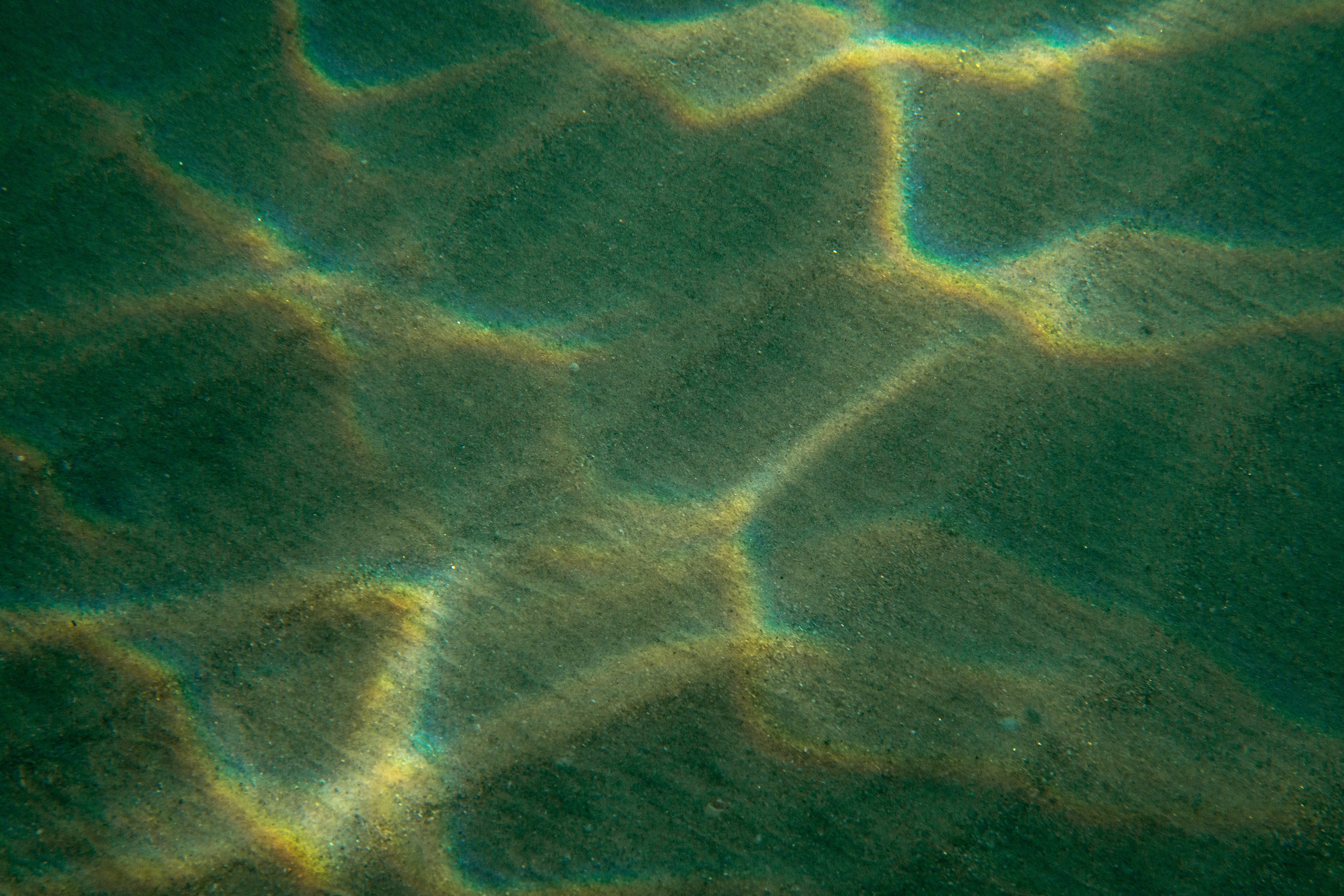 Why is the ocean blue? - by Kevin Okun - Science of Surfing
