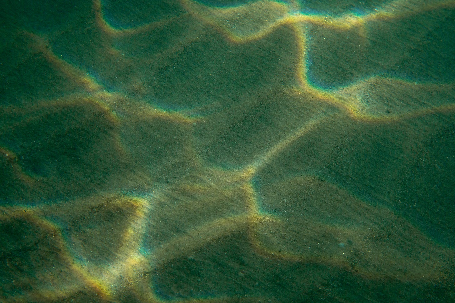 Why is the ocean blue? - by Kevin Okun - Science of Surfing