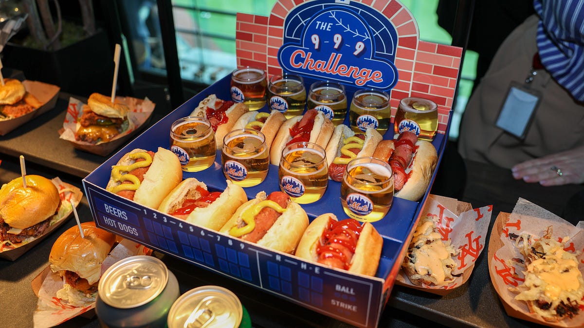 Everything NEW to Eat at a Mets Game at Citi Field in 2026