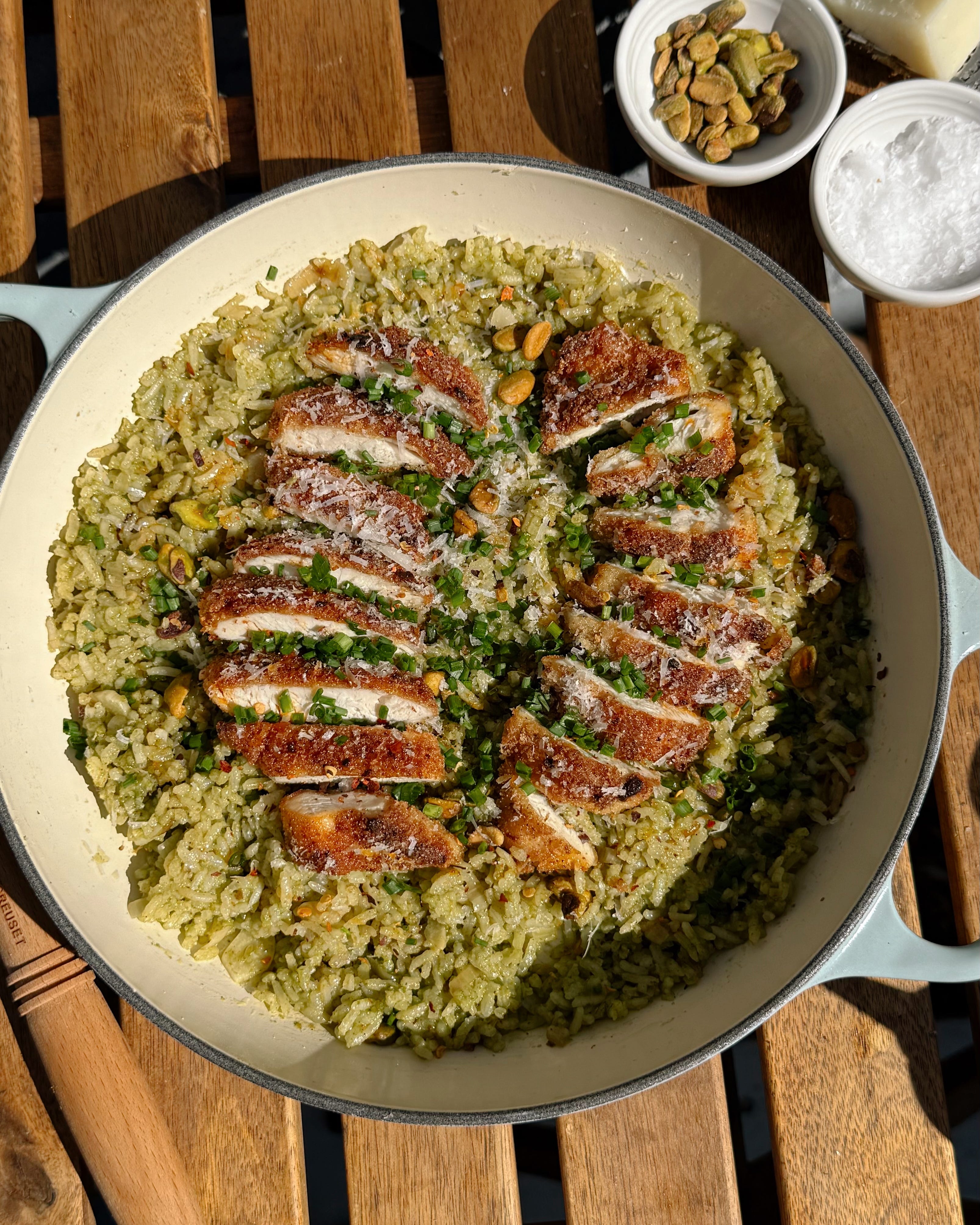 one pot crispy chicken + pesto rice 🌿 - by Emma Kula