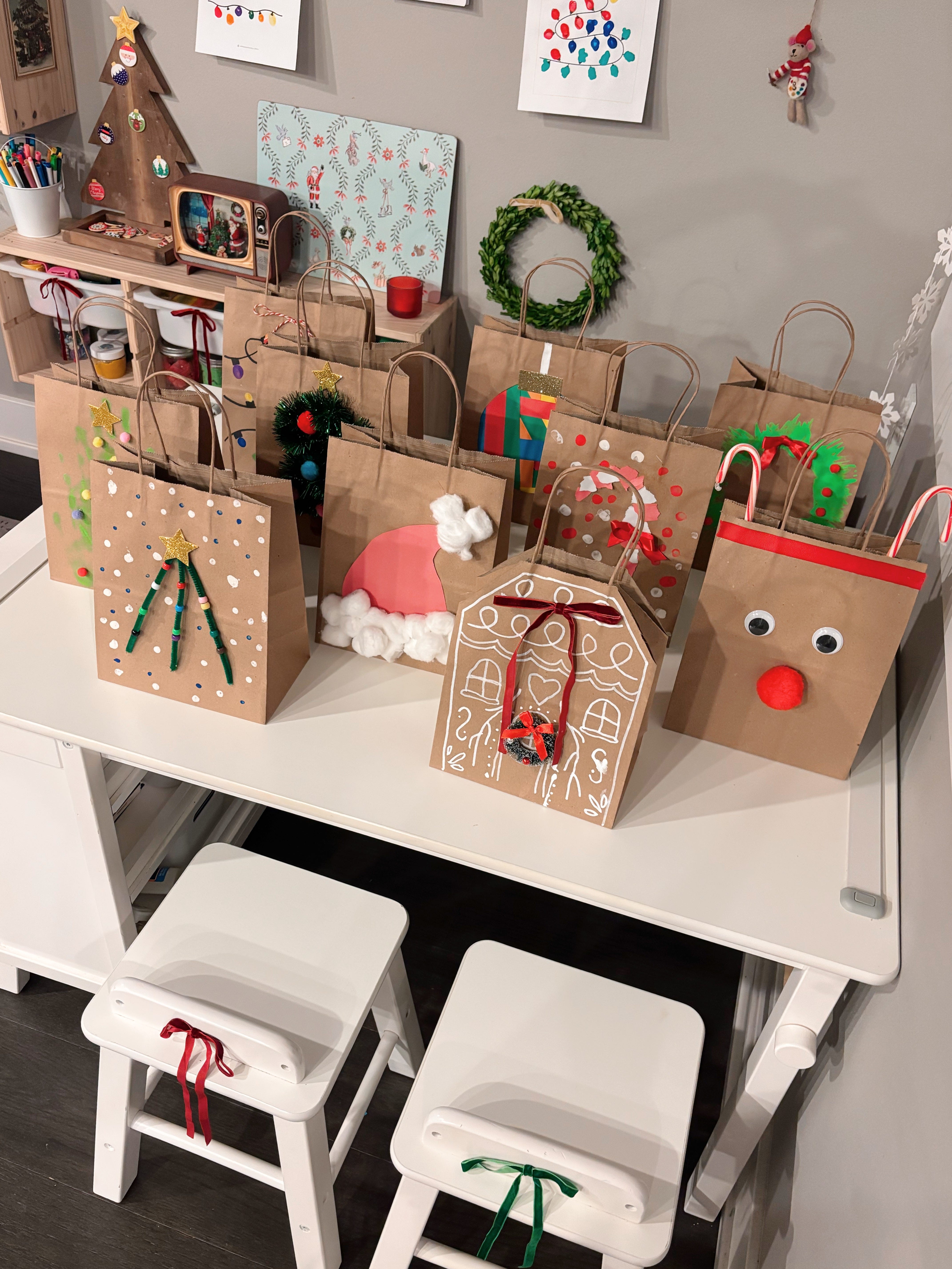 10 DIY Holiday Gift Bags You Can Make With Kids
