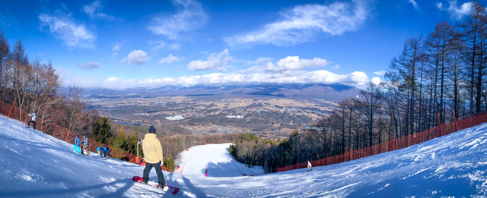 Japan’s Ski Resorts Are Crossing the 10,000 Yen (US $64.25) Line