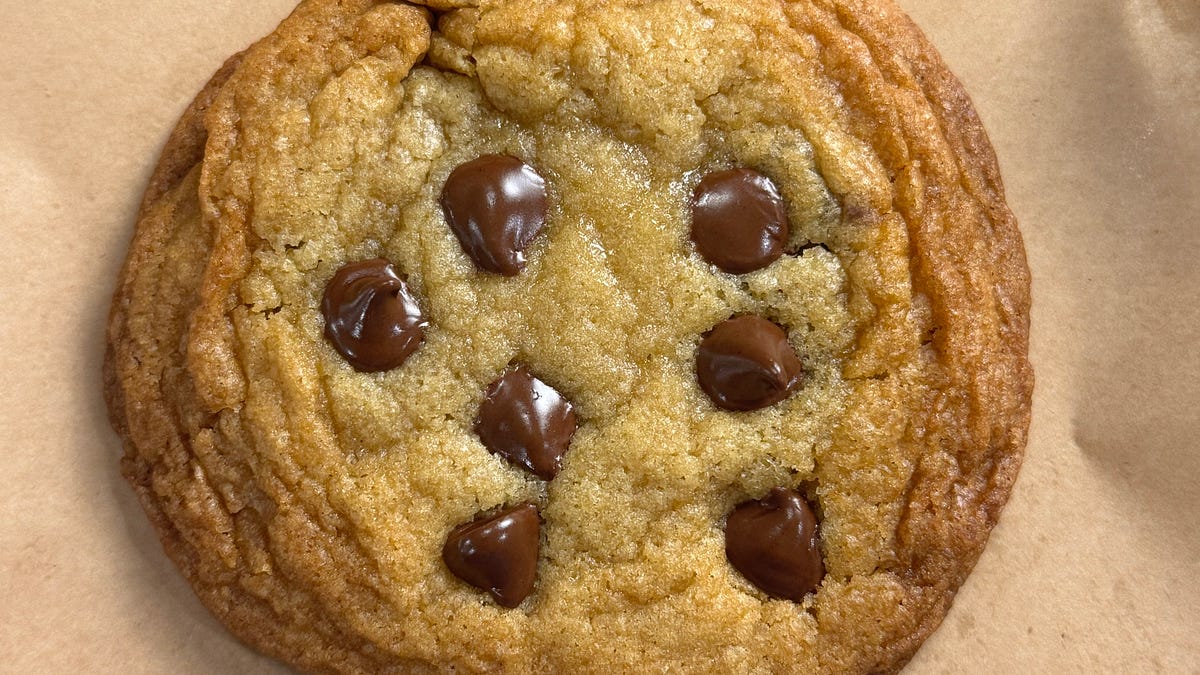 Handle the Heat’s “Bakery Style Chocolate Chip Cookie”