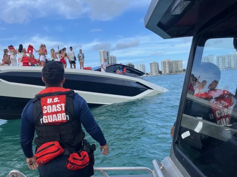 Influencers at Sea - Dave Barry’s Substack