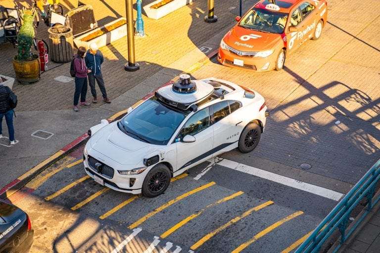 Santa Monica orders overnight robot‑taxi lots to stand down