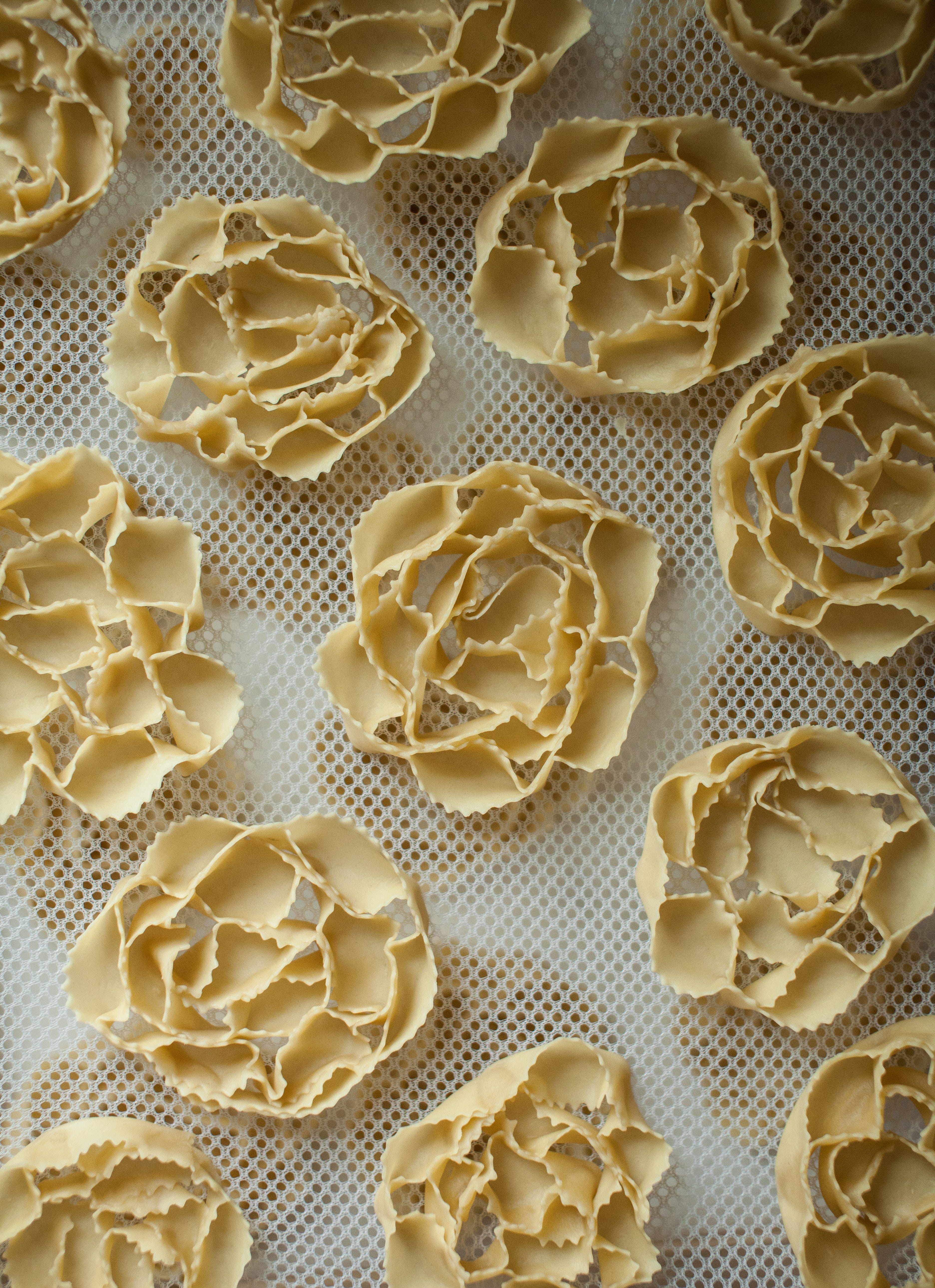 Nevole al Miele e al Mosto Cotto, a Sweet Apulian Christmas Tradition