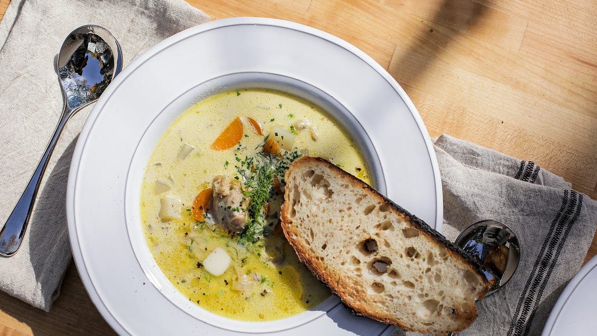 clam chowder hot or cold