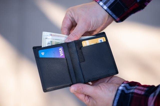Micro-transformation: Oneness of Money