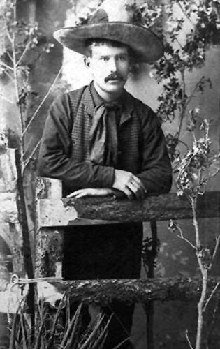 Devil In Disguise: From Pious Churchgoer to Contract Killer: "Deacon ...