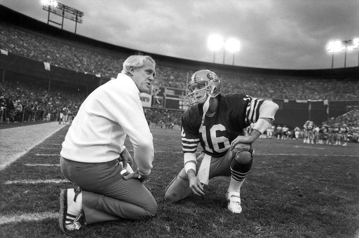 Bill Walsh y el Nacimiento del Motion en la NFL