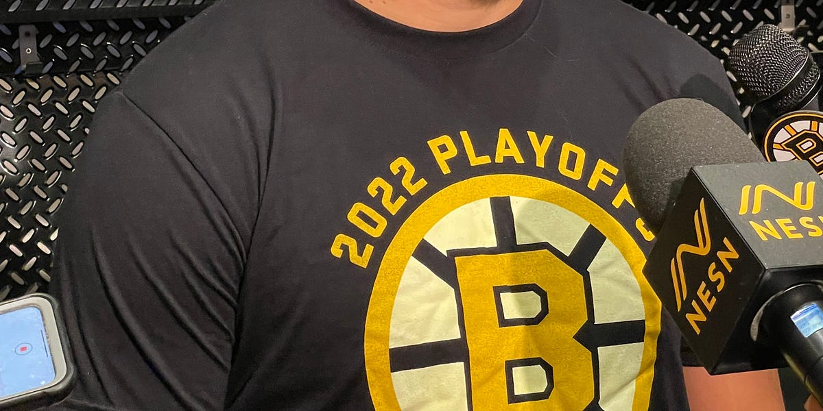 Lindholm 'going to miss some time' for Bruins