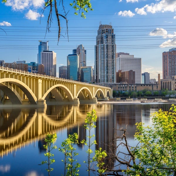 Views on the Ground and in Neighborhoods of Minneapolis