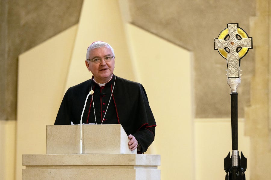 Pope merges two Welsh dioceses - by Luke Coppen