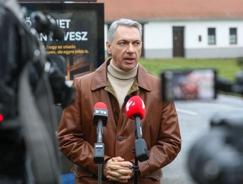 10 fideszes kommunikációs hiba, amely átüti a híveket övező falat is