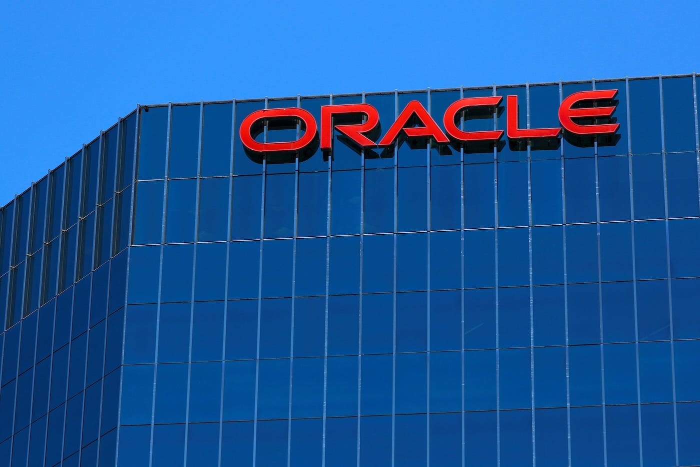 The New AI Utility: Oracle Is Building What Big Tech Cannot Live Without