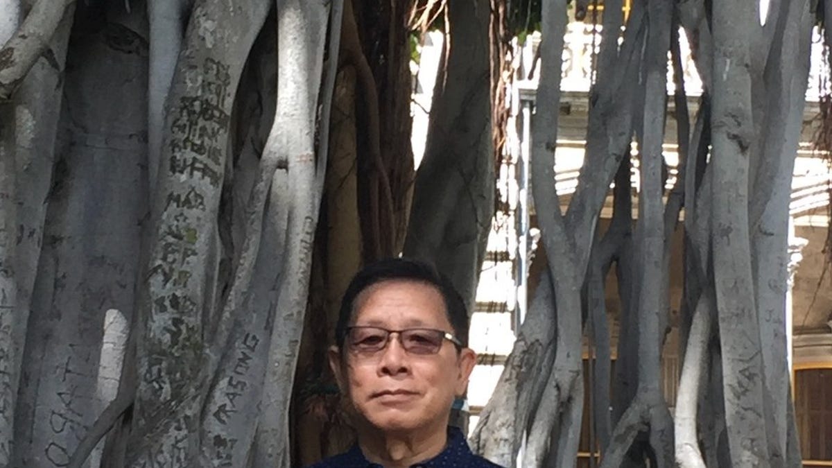 Cuando leía a Siu Kam Wen - by Iván Thays