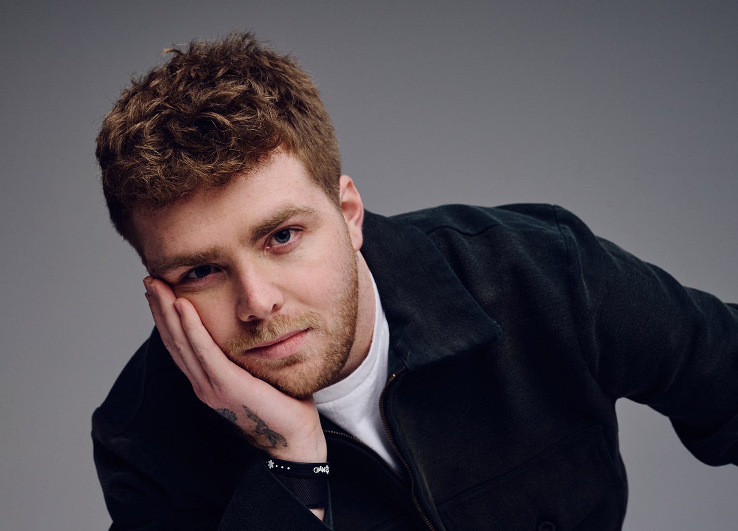 Alex Warren Is the Seventh Artist Born In the 2000s to Reach No. 1 on ...