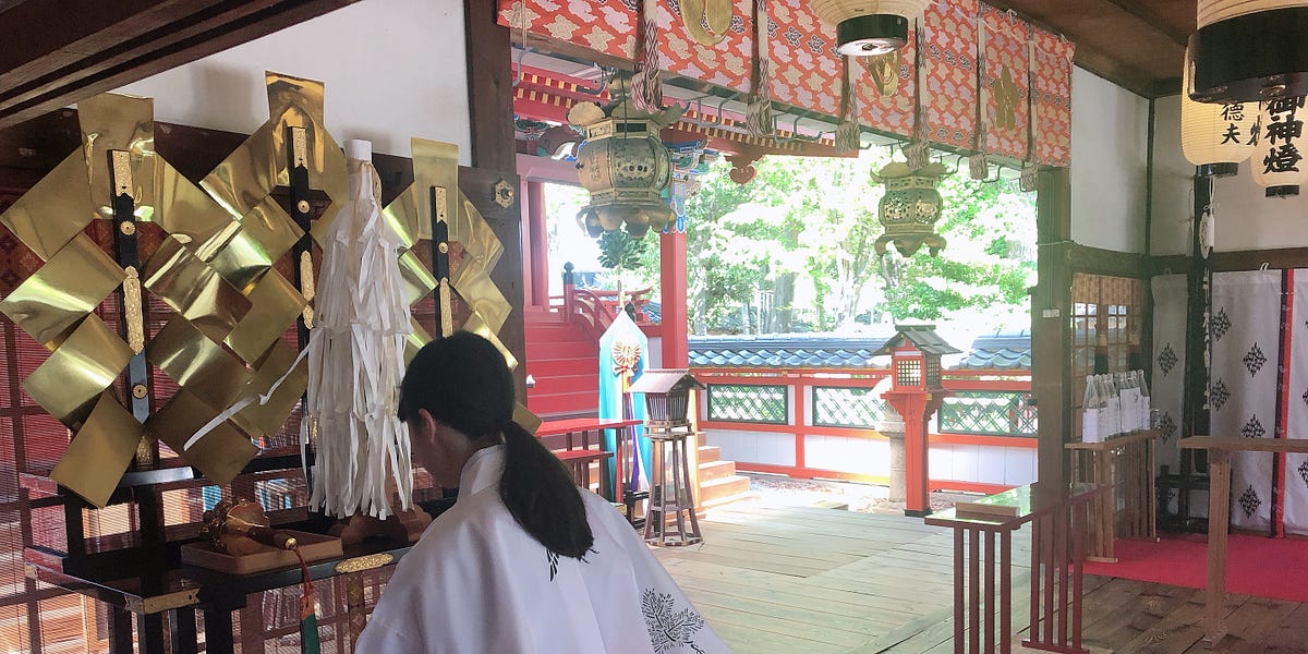 What Happens Inside a Shinto Prayer Ritual? - by Toukyo