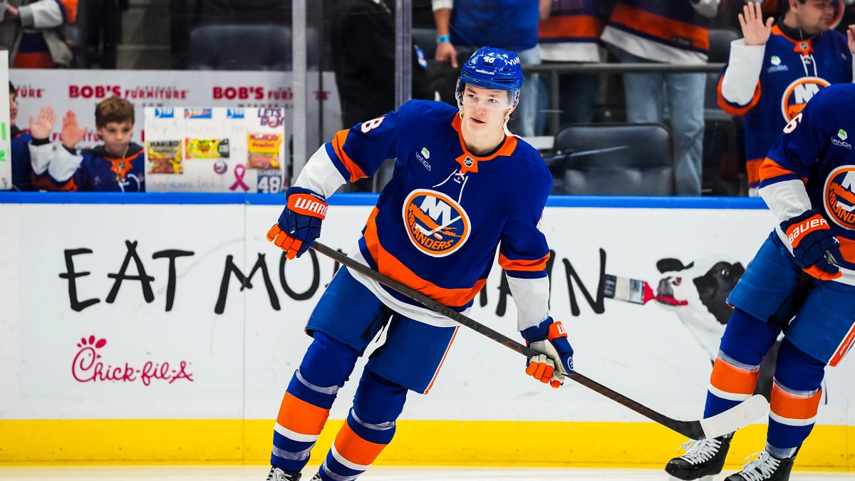 Islanders Matthew Schaefer Appears In Commercial For Tom Brady's NOBULL ...