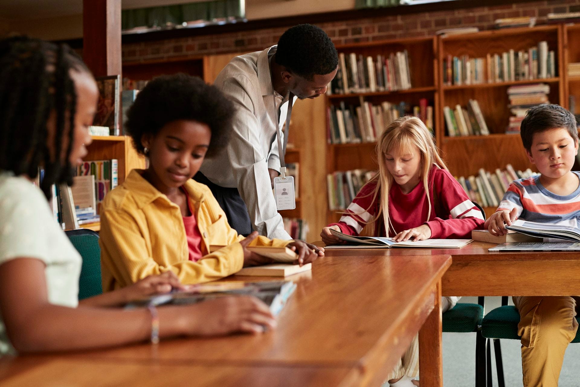 How school libraries serve as a resource amid book challenges