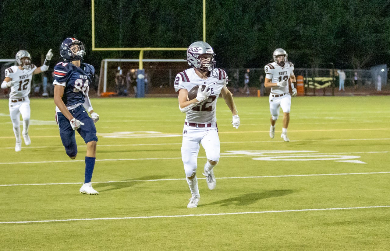 Tracking the WIAA football playoffs: Scores, details from state first round