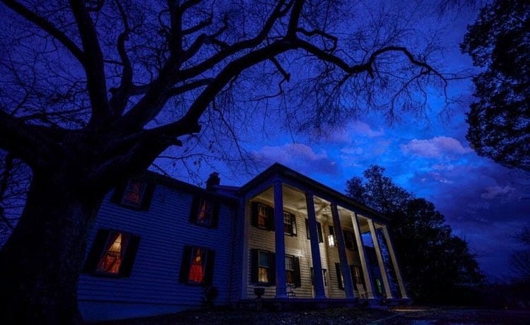 The Head-Scratching Tale(s) of Dorchester’s Most Confusing Ghost