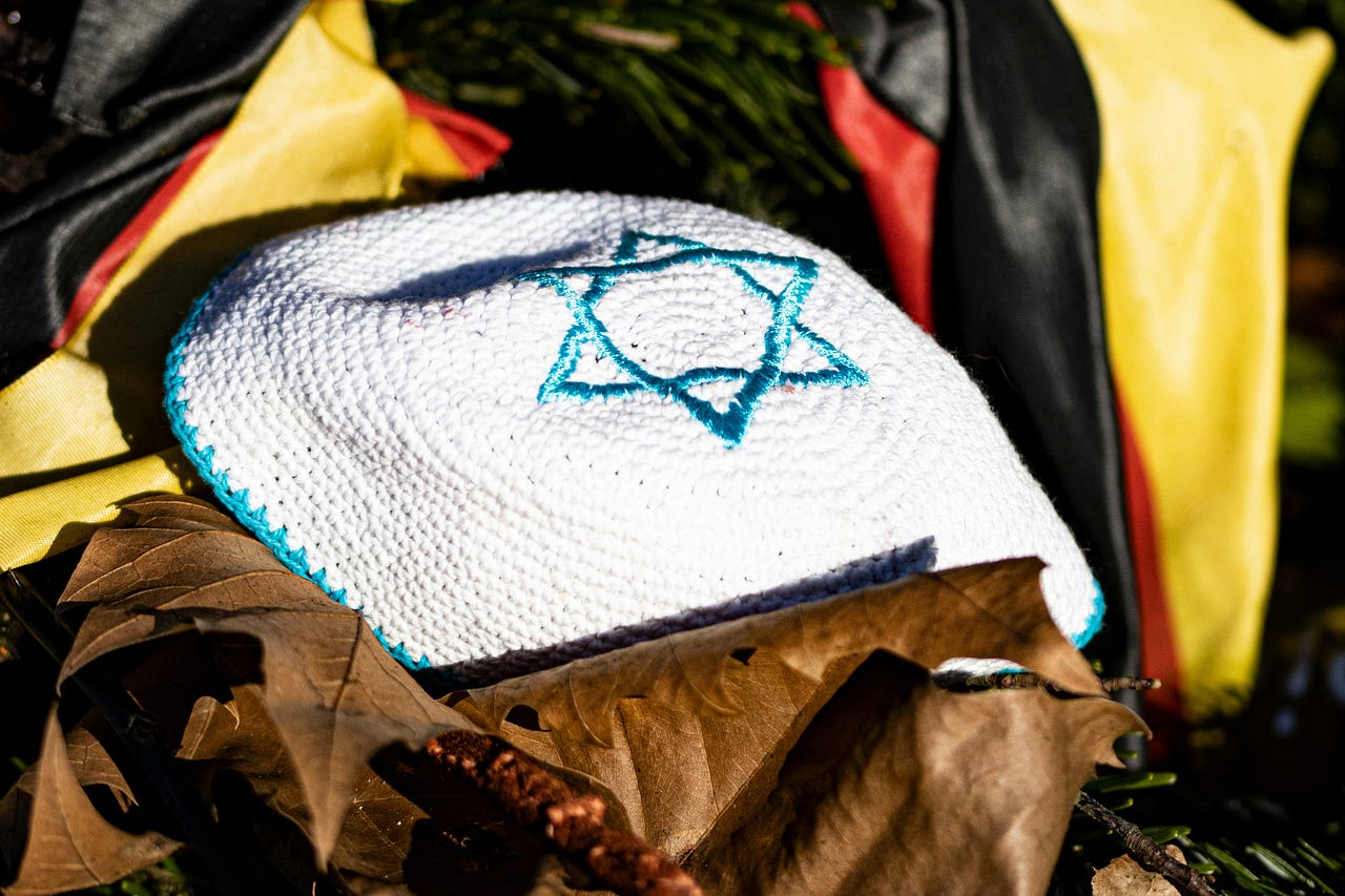 Torah V'Apikorsus | Binyamin Zev Wolf | Substack