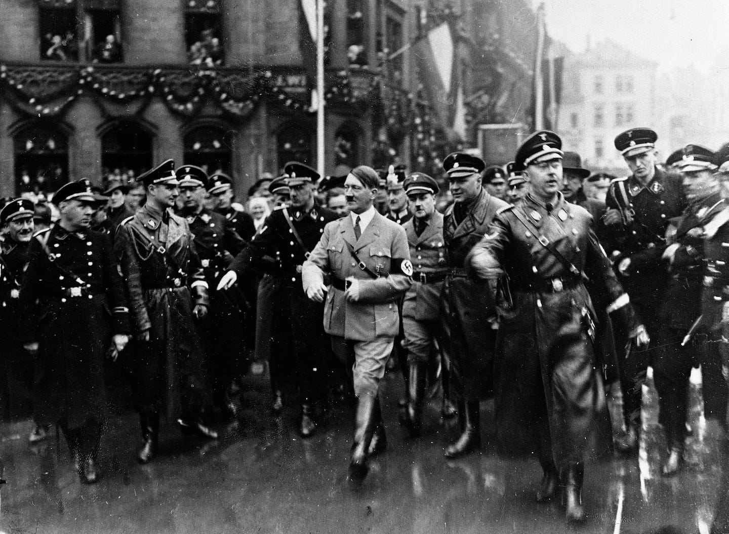 German Banking Crisis of 1931 and the Rise of Hitler