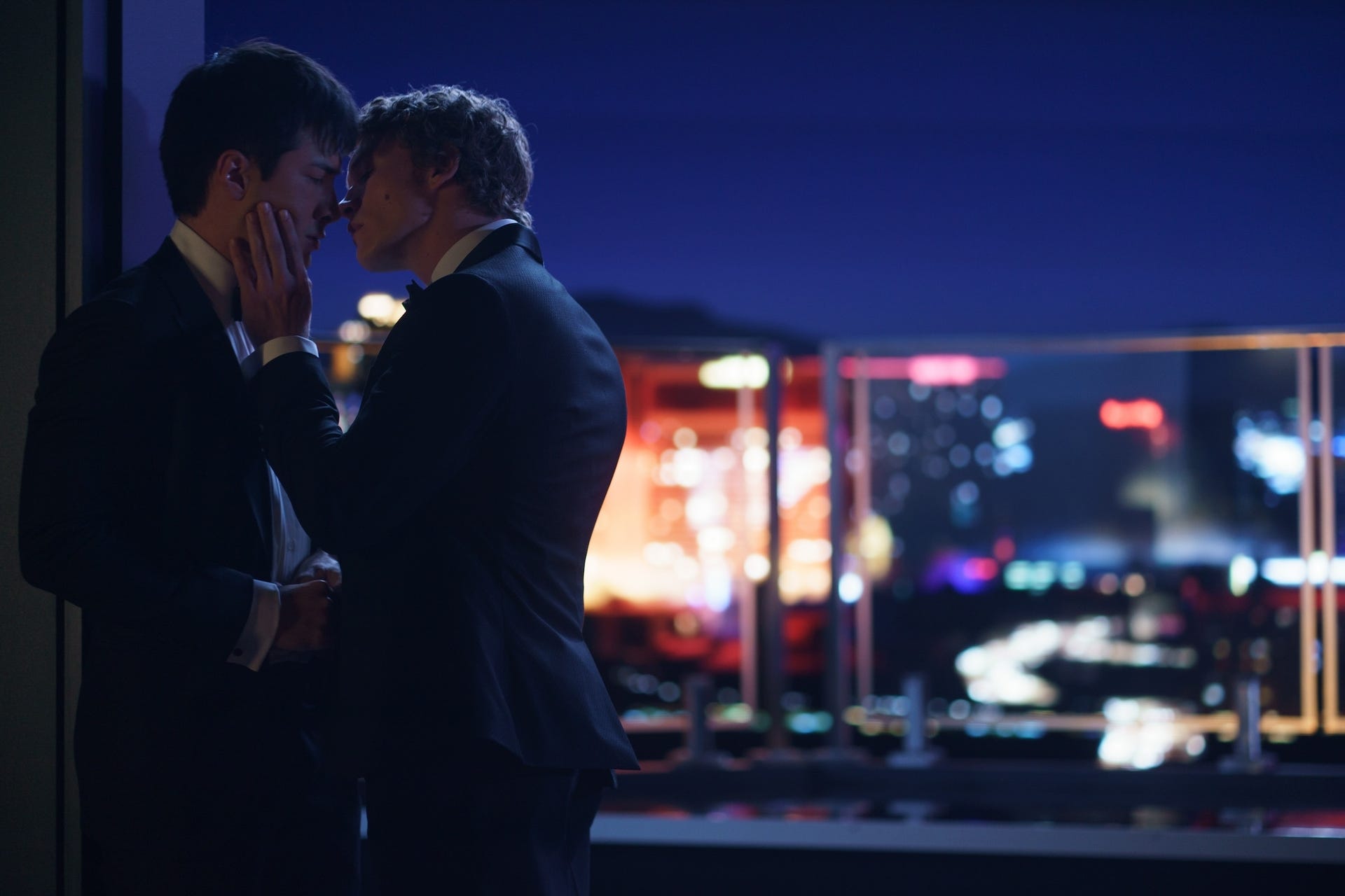 Why Bell Media Execs Went All in on ‘Heated Rivalry’ — and How the Bet ...